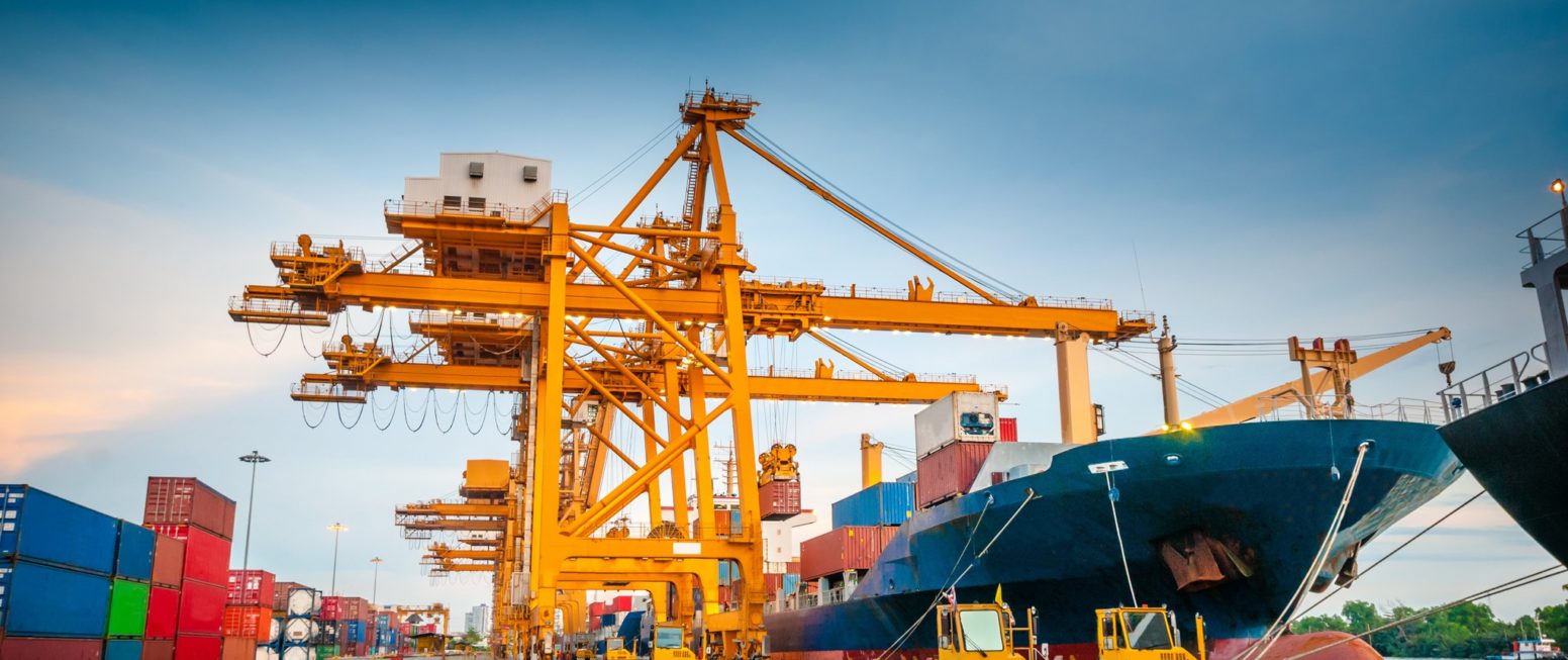 Reliable material flows in ports and logistics terminals | Digita